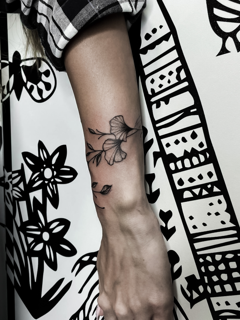 Tattoo Artist Amina Davydenko - VeAn Tattoo